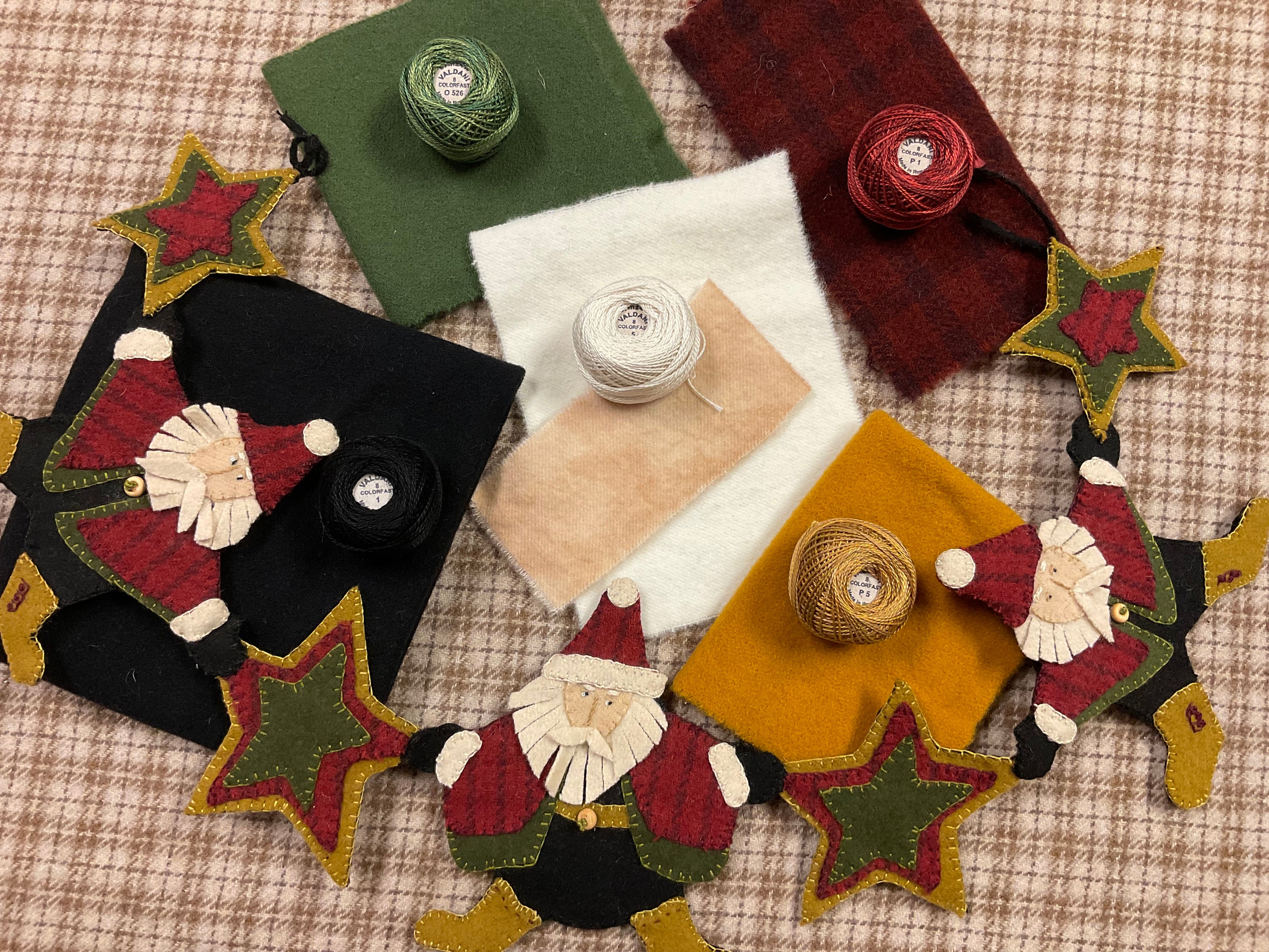 Starry Night Santa Garland – Searsport Rug Hooking