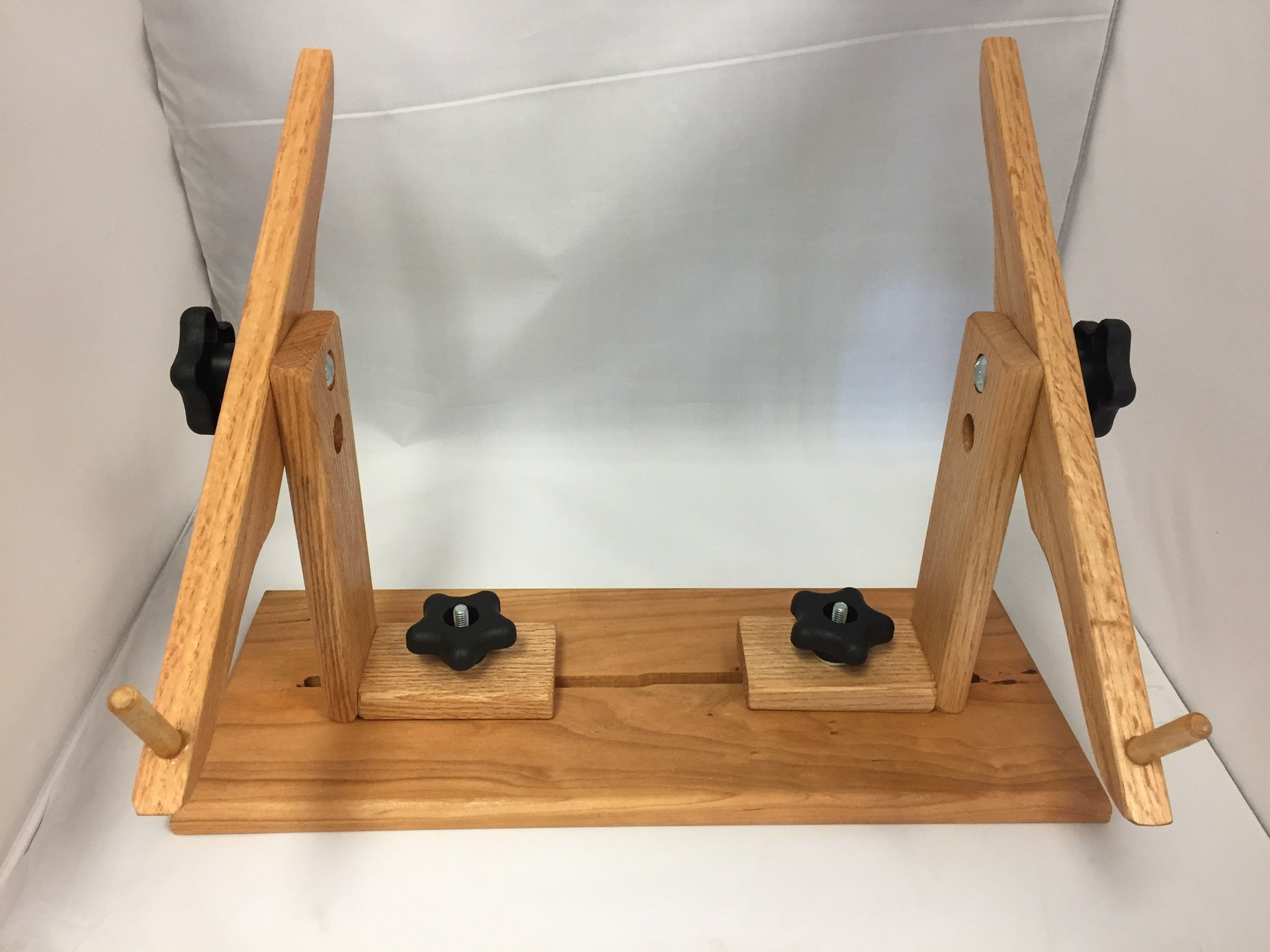 The Searsport Frame Cradle – Searsport Rug Hooking