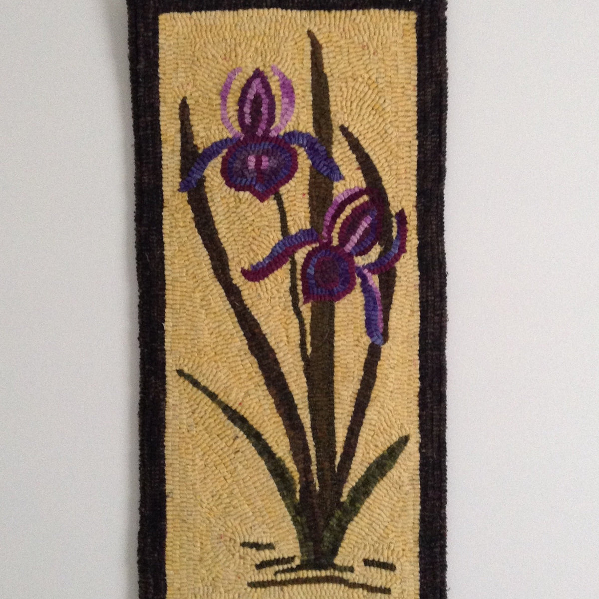 Iris pattern 12x25 – Searsport Rug Hooking