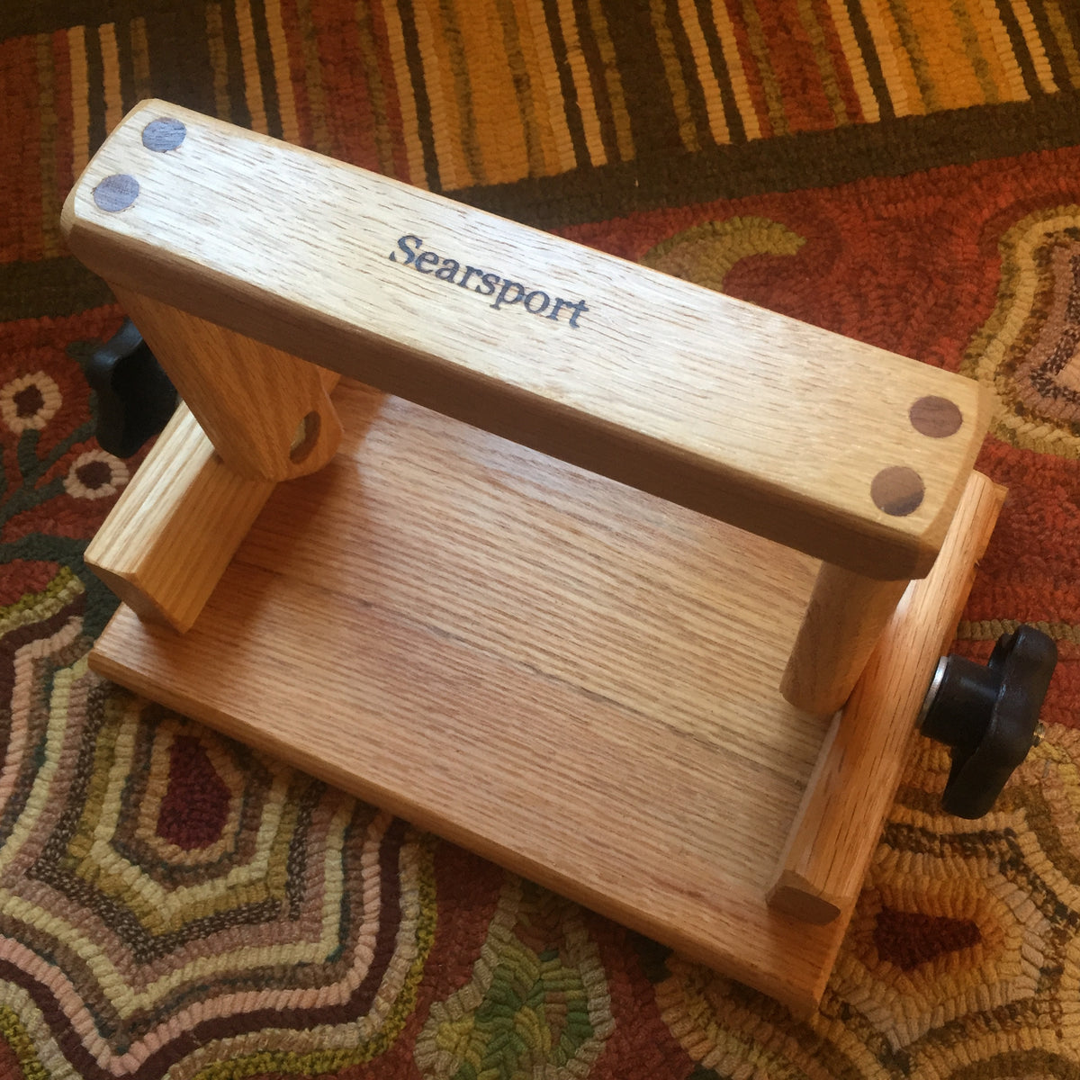 Cutter Stand – Searsport Rug Hooking